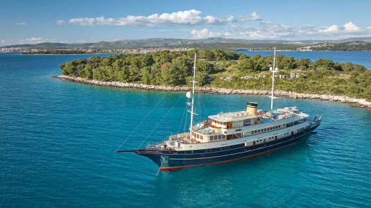 CASABLANCA Yacht for Charter in Croatia for Big groups | YourCharterYacht